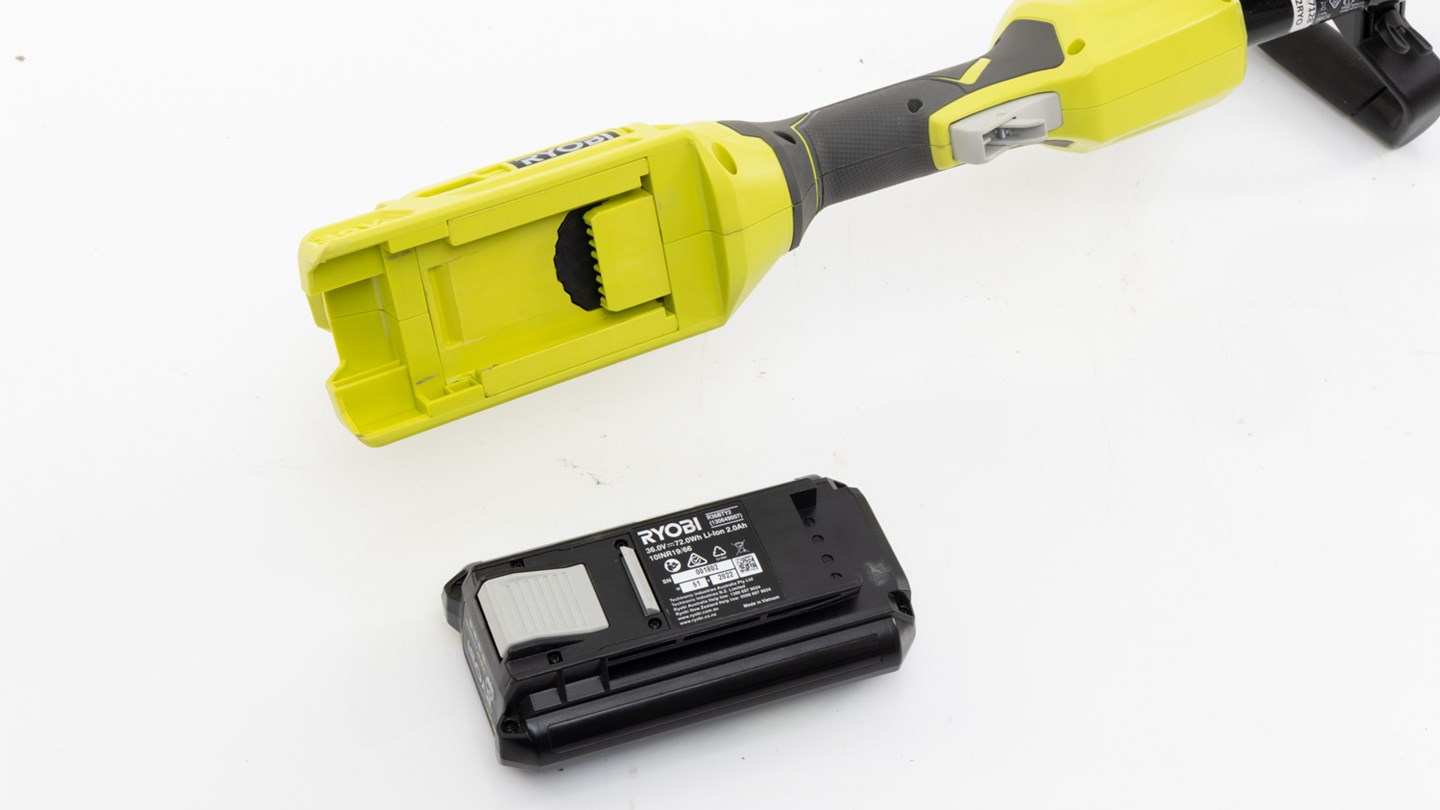 Ryobi 36V Straight Shaft 28cm/33cm Line Trimmer 2.0Ah Kit (RLT36X20 ...