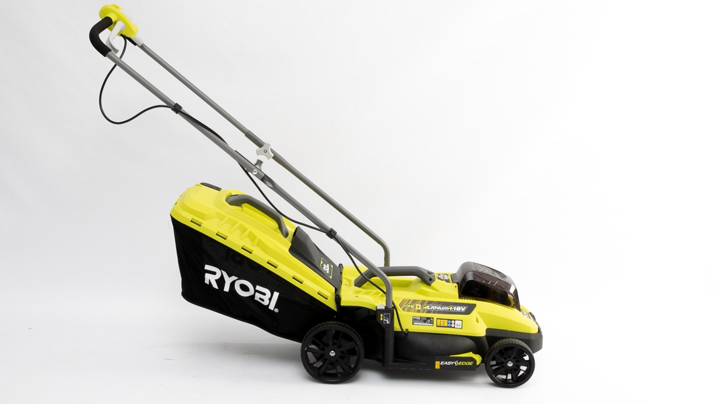 Ryobi One+ RLM18X33S40 Review | Battery lawnmower | CHOICE