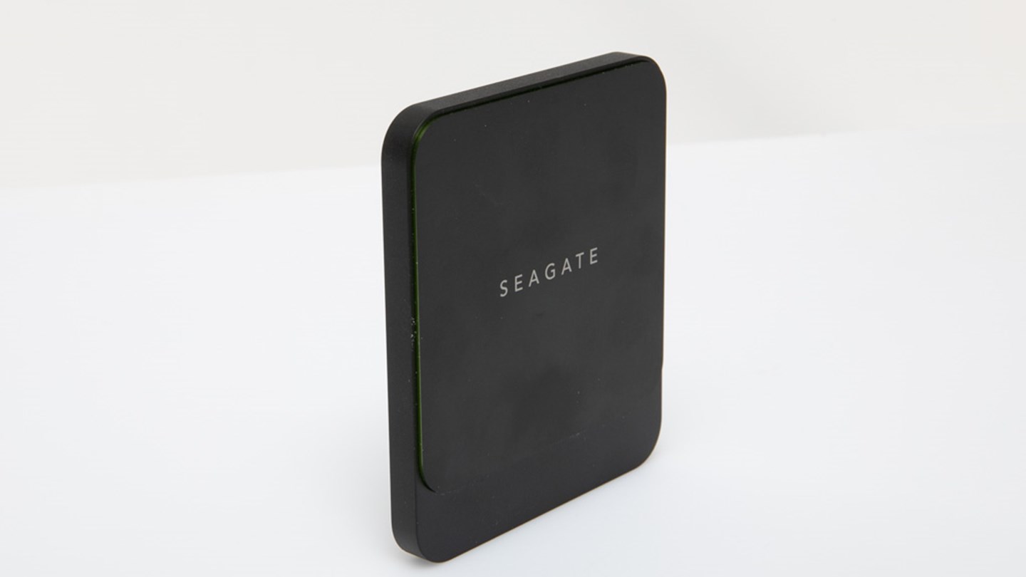 Seagate Barracuda Fast SSD (2TB) Review | Portable media storage device ...