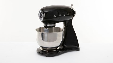 Smeg 50s Style Mixer with Flex Edge Beater SMF03 Review | Best kitchen ...