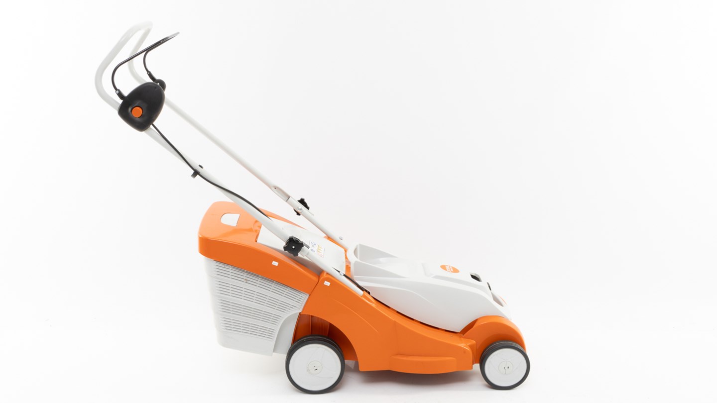 Stihl RMA 239 Review | Battery lawnmower | CHOICE