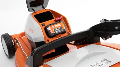 Stihl RMA 443 C Review | Battery lawnmower | CHOICE