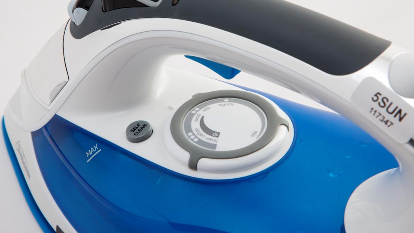 Sunbeam Aeroglide Rapid SR6370 Review | Steam iron | CHOICE