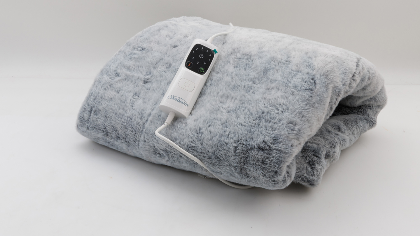 Sunbeam Feel Perfect Heated Throw Blanket TRF4300 Review | Heated throw ...