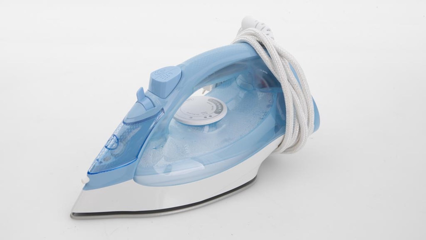 Russell Hobbs Rapid Steam Iron RHC902 Review | Steam iron | CHOICE