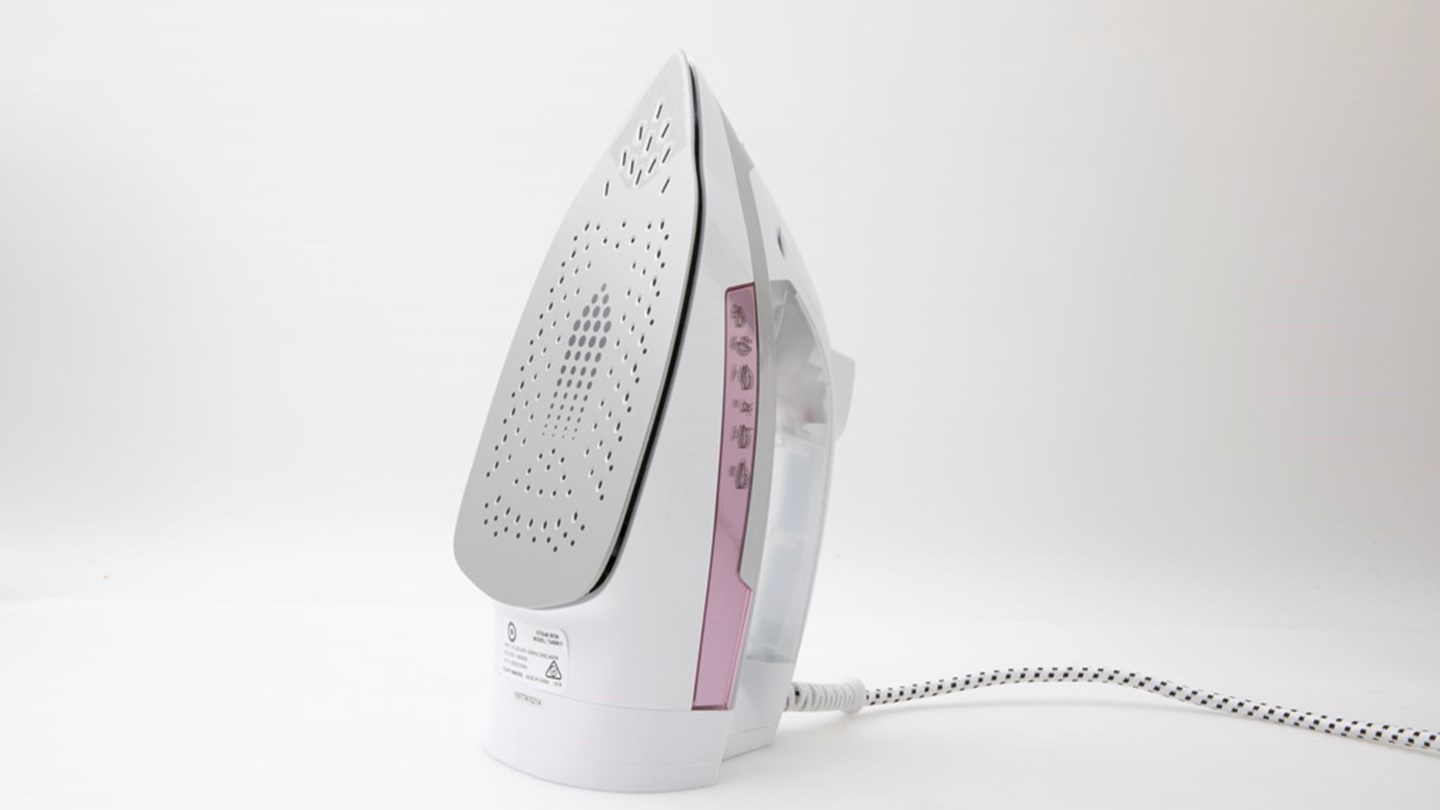 Target TARIR17 Review | Steam iron | CHOICE