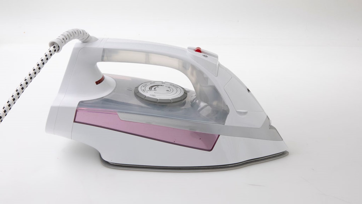 Target TARIR17 Review | Steam iron | CHOICE