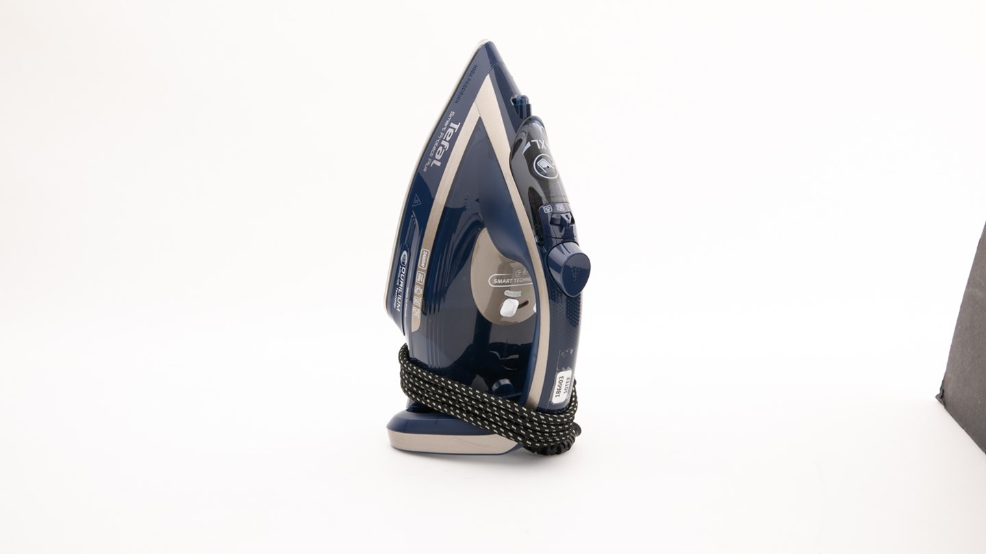 Tefal Smart Protect Plus FV6872 Review | Steam iron | CHOICE