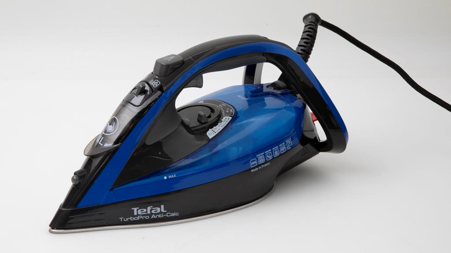 Tefal Turbo Pro Anti-Calc FV5648 Review | Steam iron | CHOICE