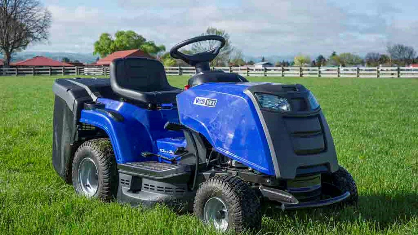 Victa VRX195-42 Review | Ride-on mower | CHOICE