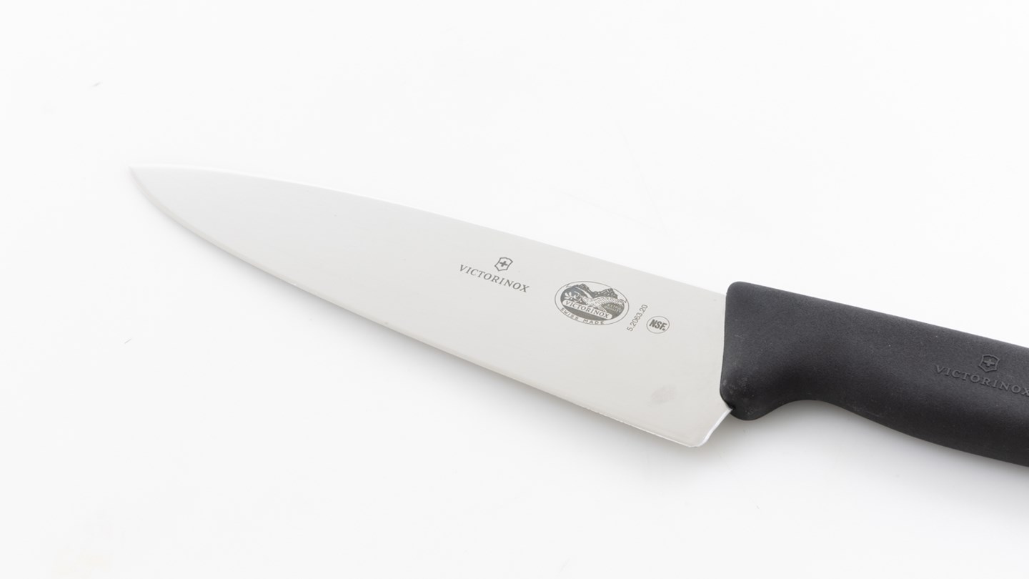 Victorinox Fibrox Carving Knife Extra Wide, 20cm (5.2063.20) Review ...
