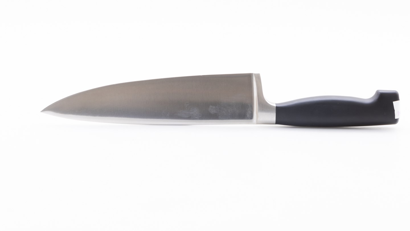 Zwilling Four Star 20cm Chef's Knife (31071-200) Review | Kitchen knife ...